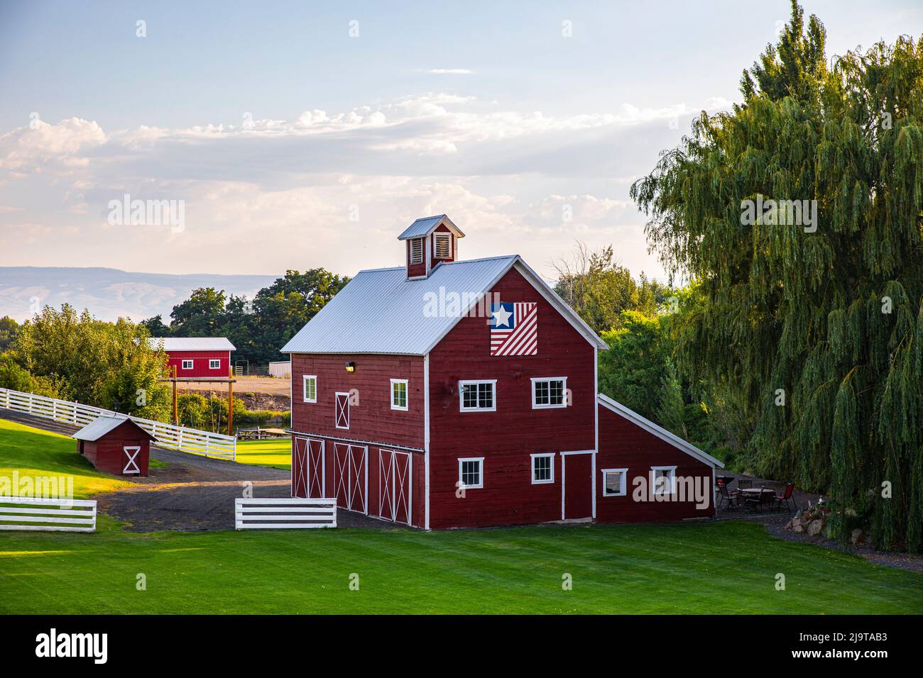 Barn Quilts Trail, Ellensburg, Washington State, USA. Barns Stock Photo ...