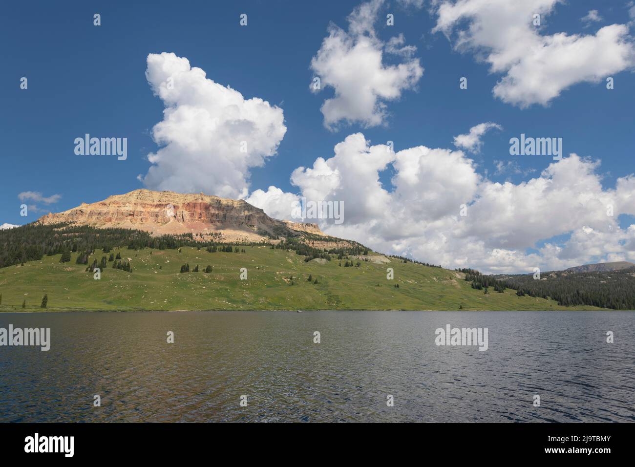 Beartooth Lake Shoshone National Forest, Wyoming Stock Photo - Alamy