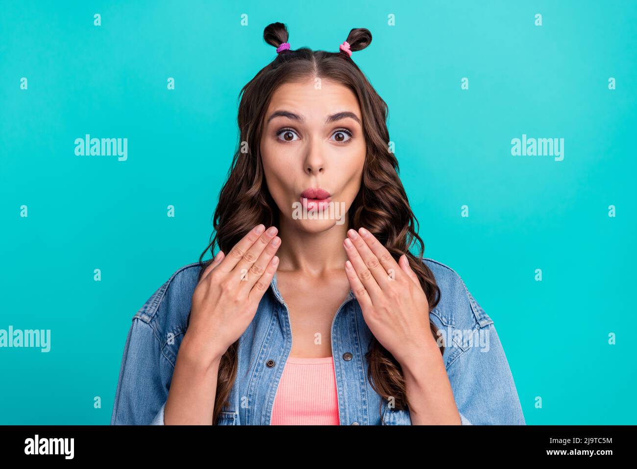 Photo of young woman impressed face reaction staring stupor isolated ...