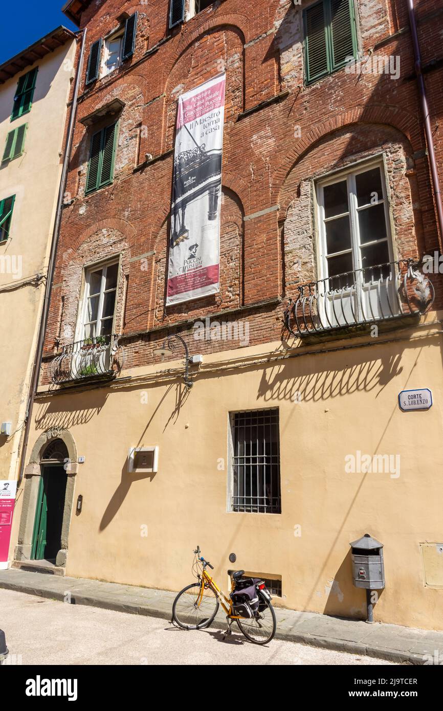 Lucca tuscany puccini house hi-res stock photography and images - Alamy