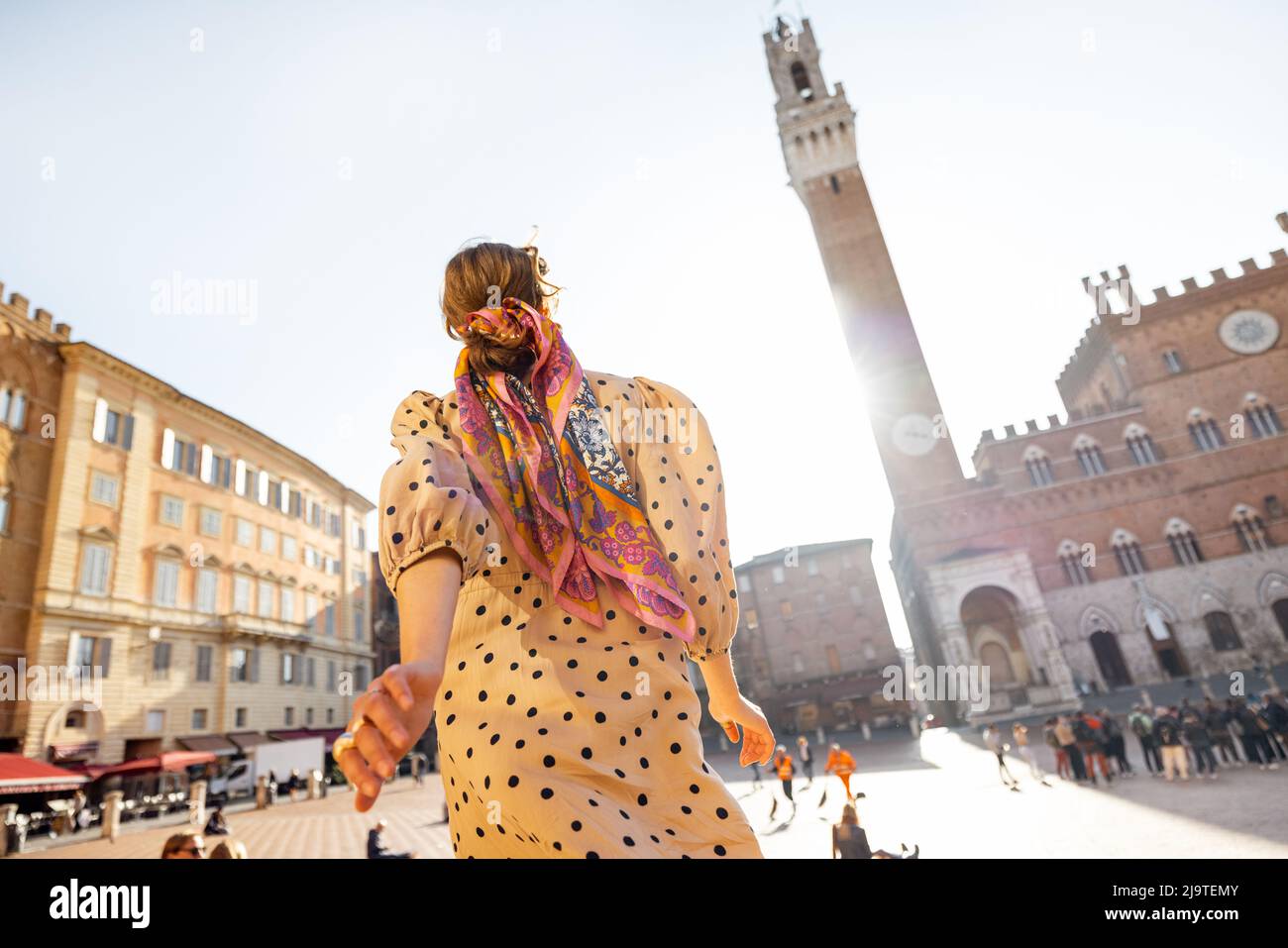 People on vacation in siena italy hi-res stock photography and images ...