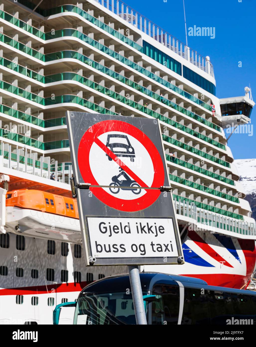 No Access to cars or motorcycles sign in Norwegian at the cruise ship ...