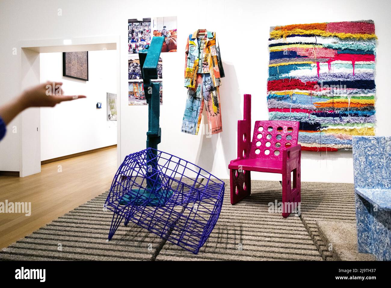 2022-05-25 10:57:12 AMSTERDAM - Artworks by Cheick Diallo, The Slim ...