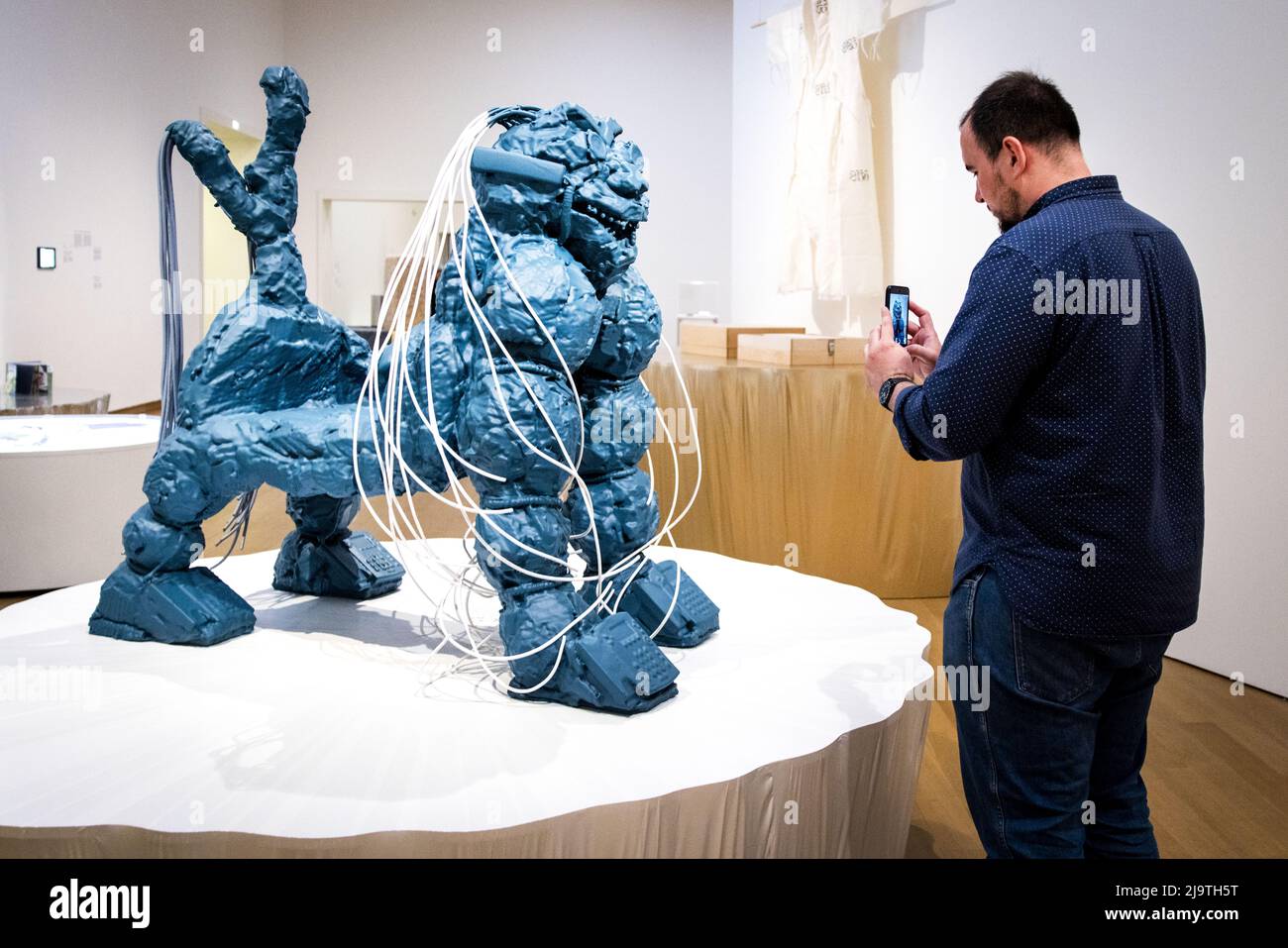 2022-05-25 11:06:34 AMSTERDAM - Artwork by Leo Orta at the design ...