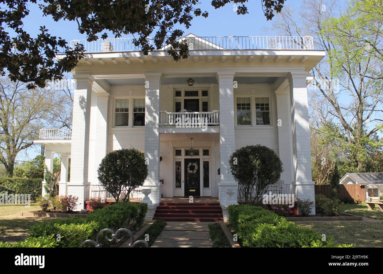 Historic Mansion in Rural Small Town Stock Photo - Alamy