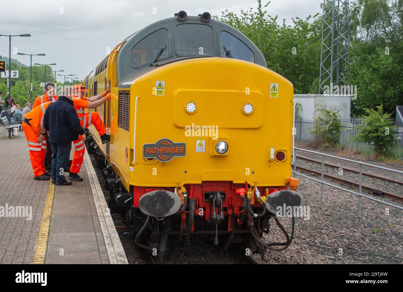This is the pathfinder Cambrian tours train about to leave welshpool ...