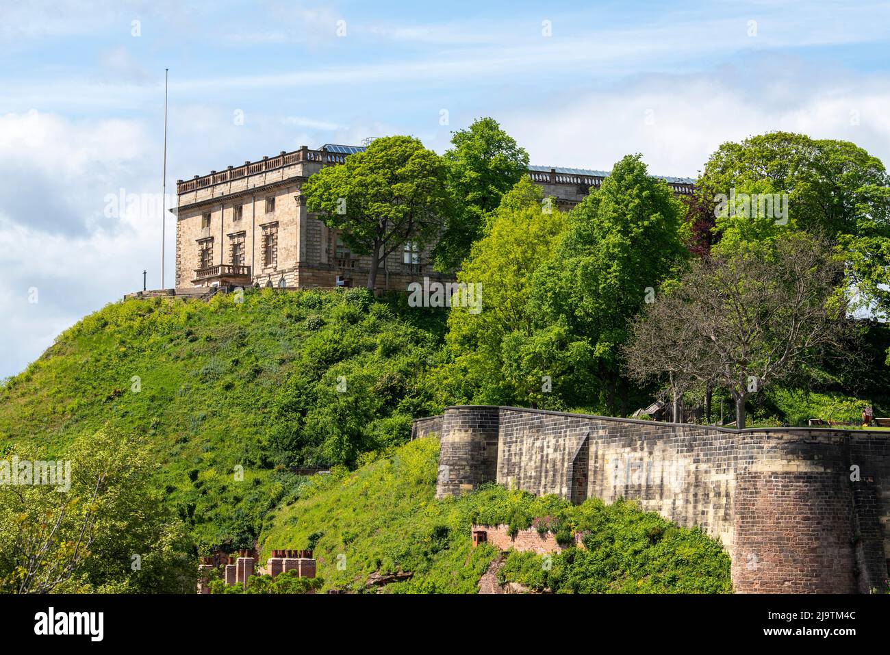 Castle rooftop hi-res stock photography and images - Alamy