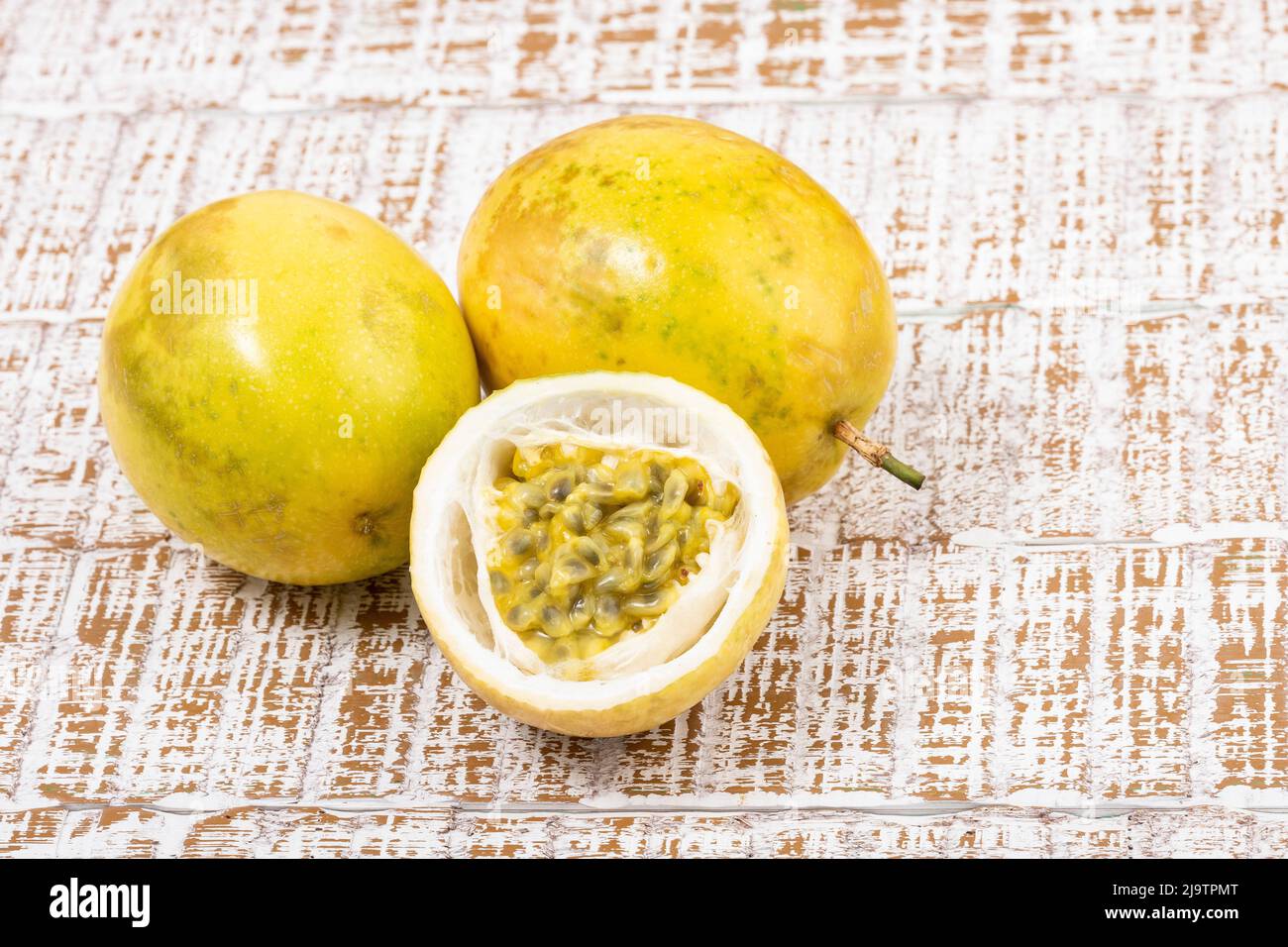 Passionflower - Passiflora Edulis Passion Fruit Tasty Tropical Fruit ...