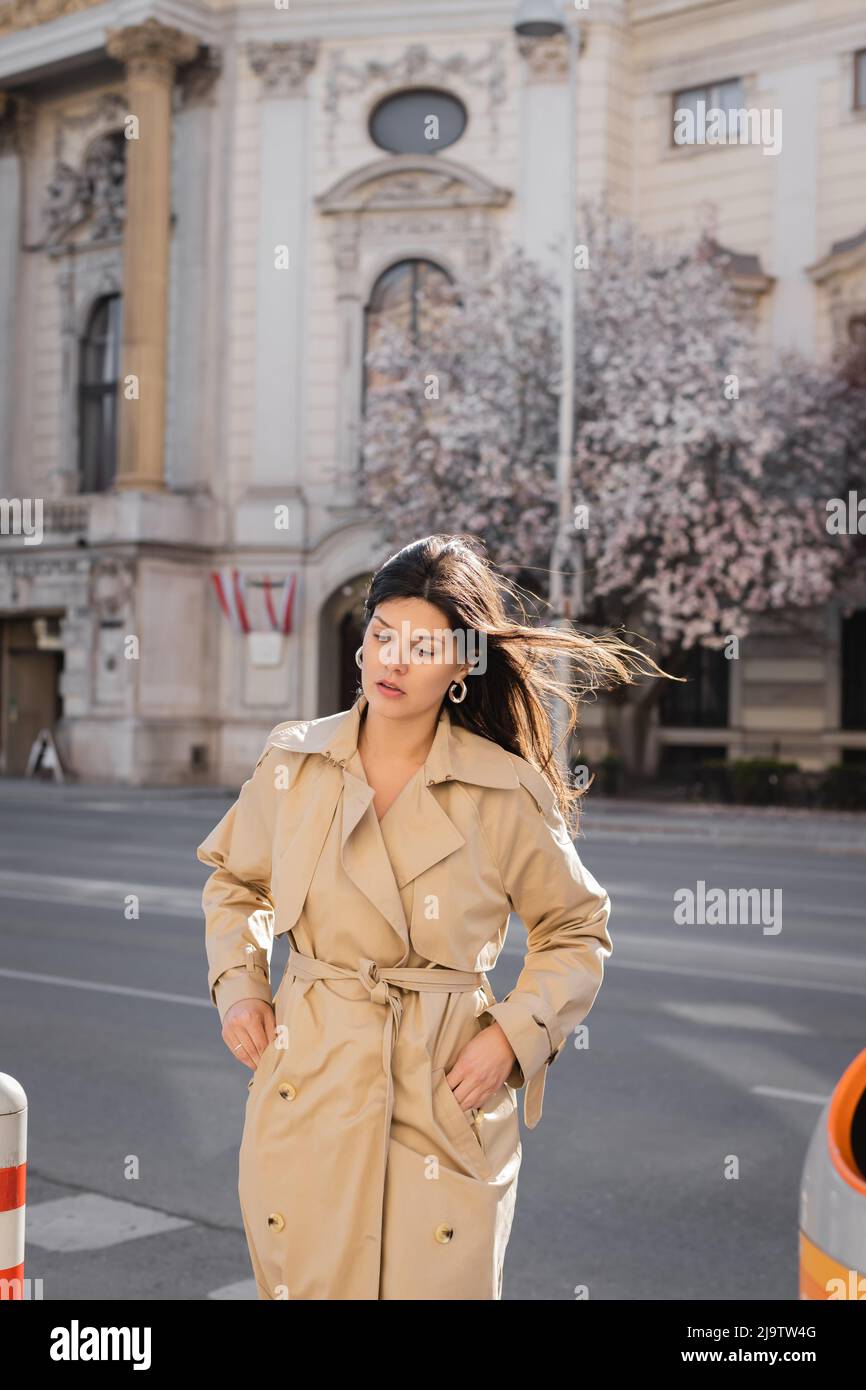 Windy street hi-res stock photography and images - Alamy