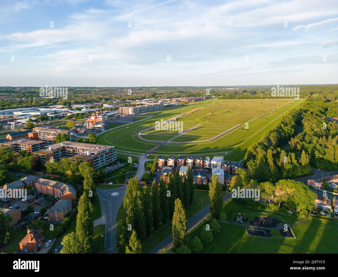 Newbury racecourse hi-res stock photography and images - Alamy