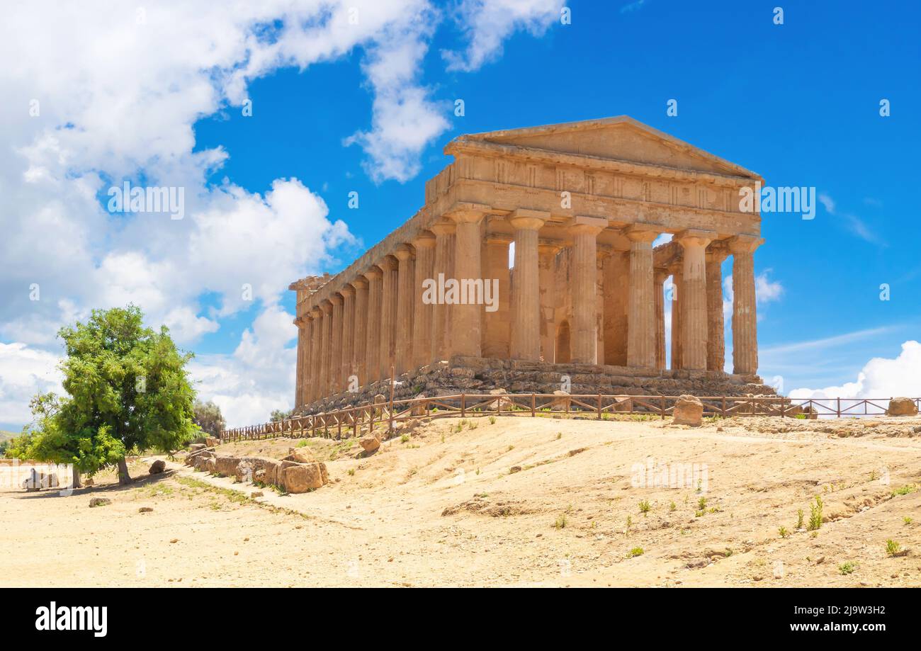Agrigento (Sicilia, Italy) - The orange Agrigento city, beside the sea ...