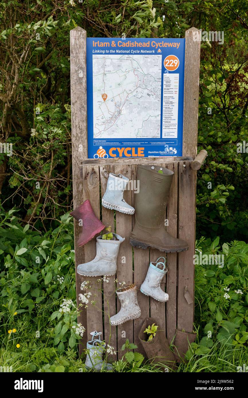Irlam and Cadishead Cycleway Sign Stock Photo - Alamy