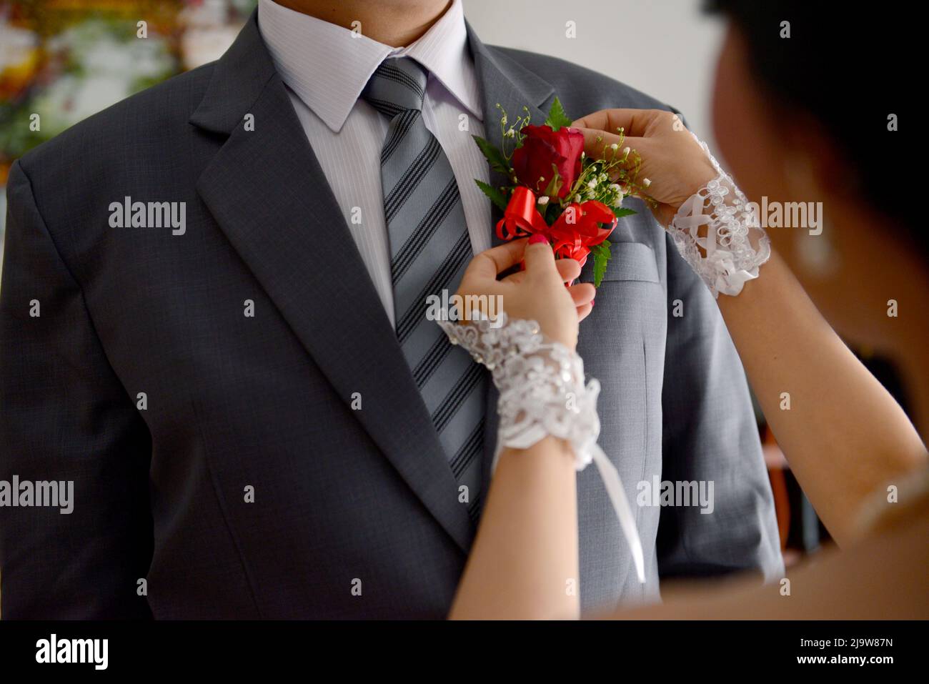Brooch at neck hi-res stock photography and images - Alamy