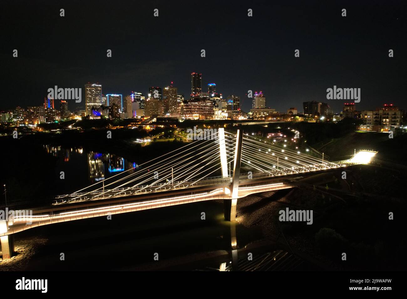 Edmonton skyline at dusk hi-res stock photography and images - Alamy