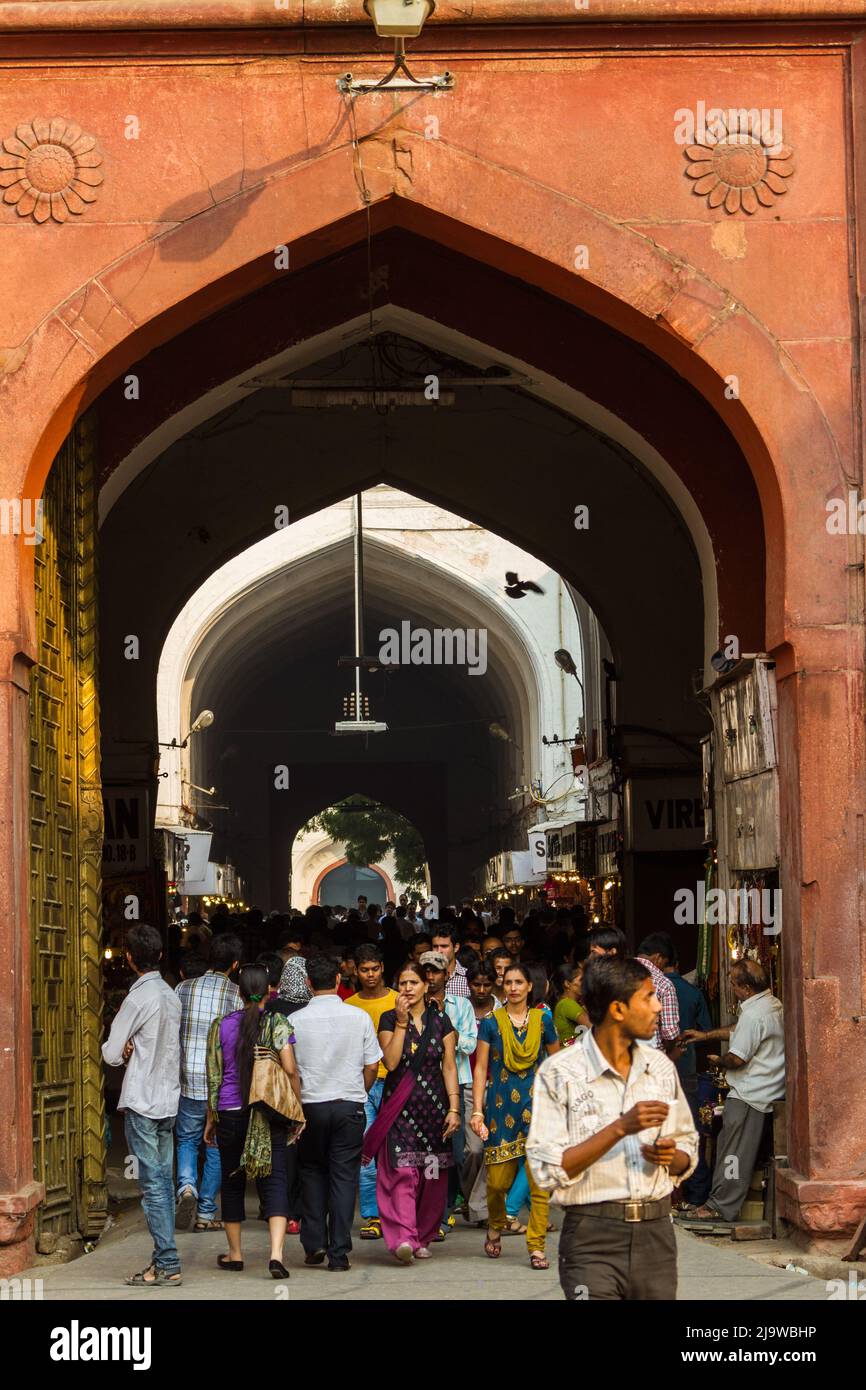 Market at the red fort hi-res stock photography and images - Alamy