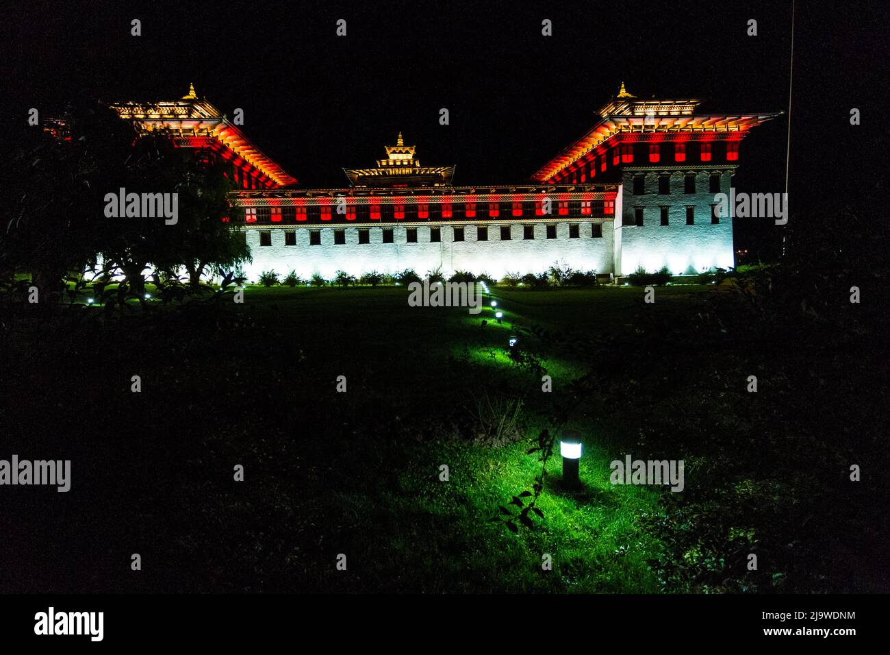 Bhutan thimphu traditional hi-res stock photography and images - Alamy