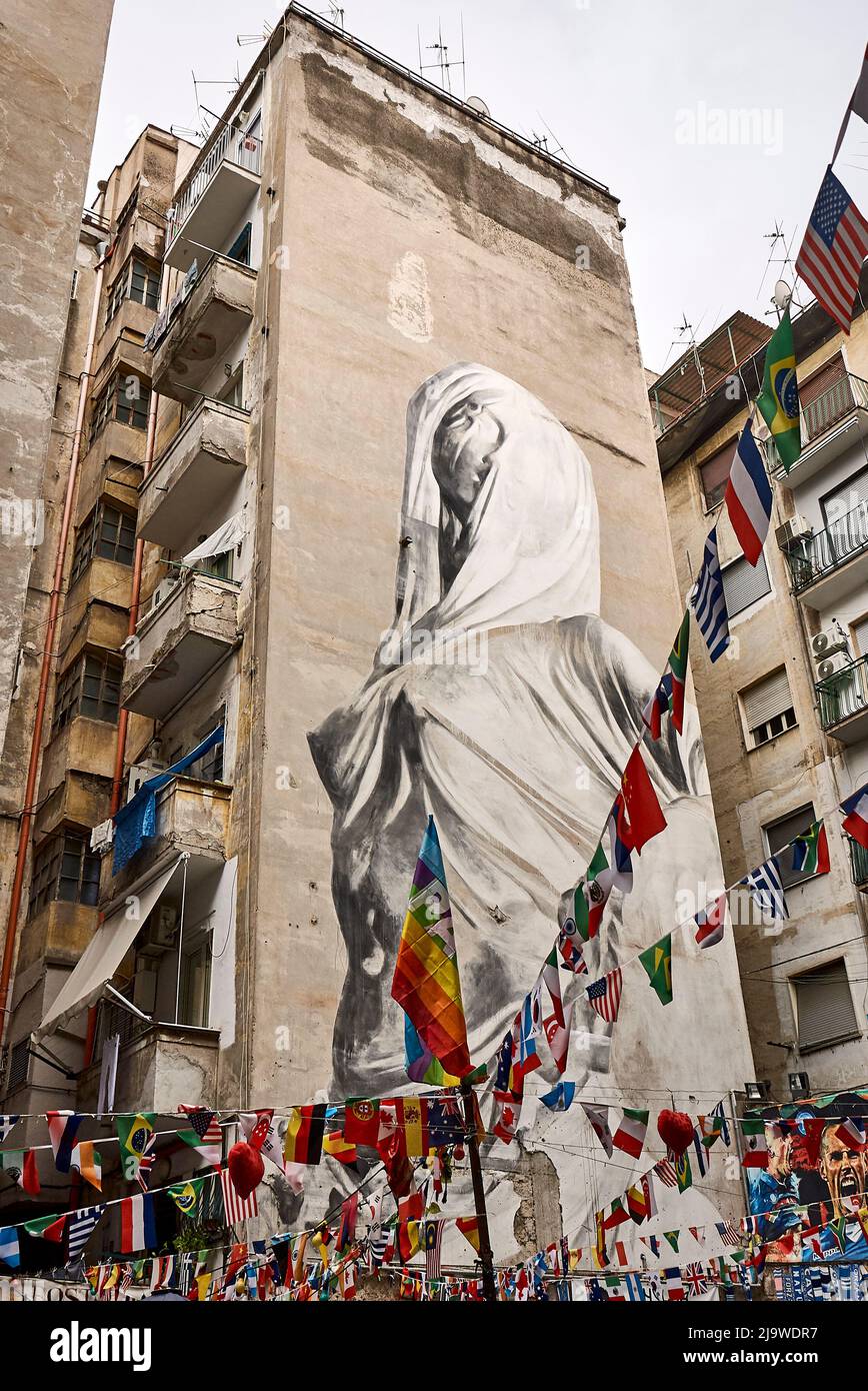 "Iside" is a mural by the artist Francisco Bosoletti on a house wall in ...