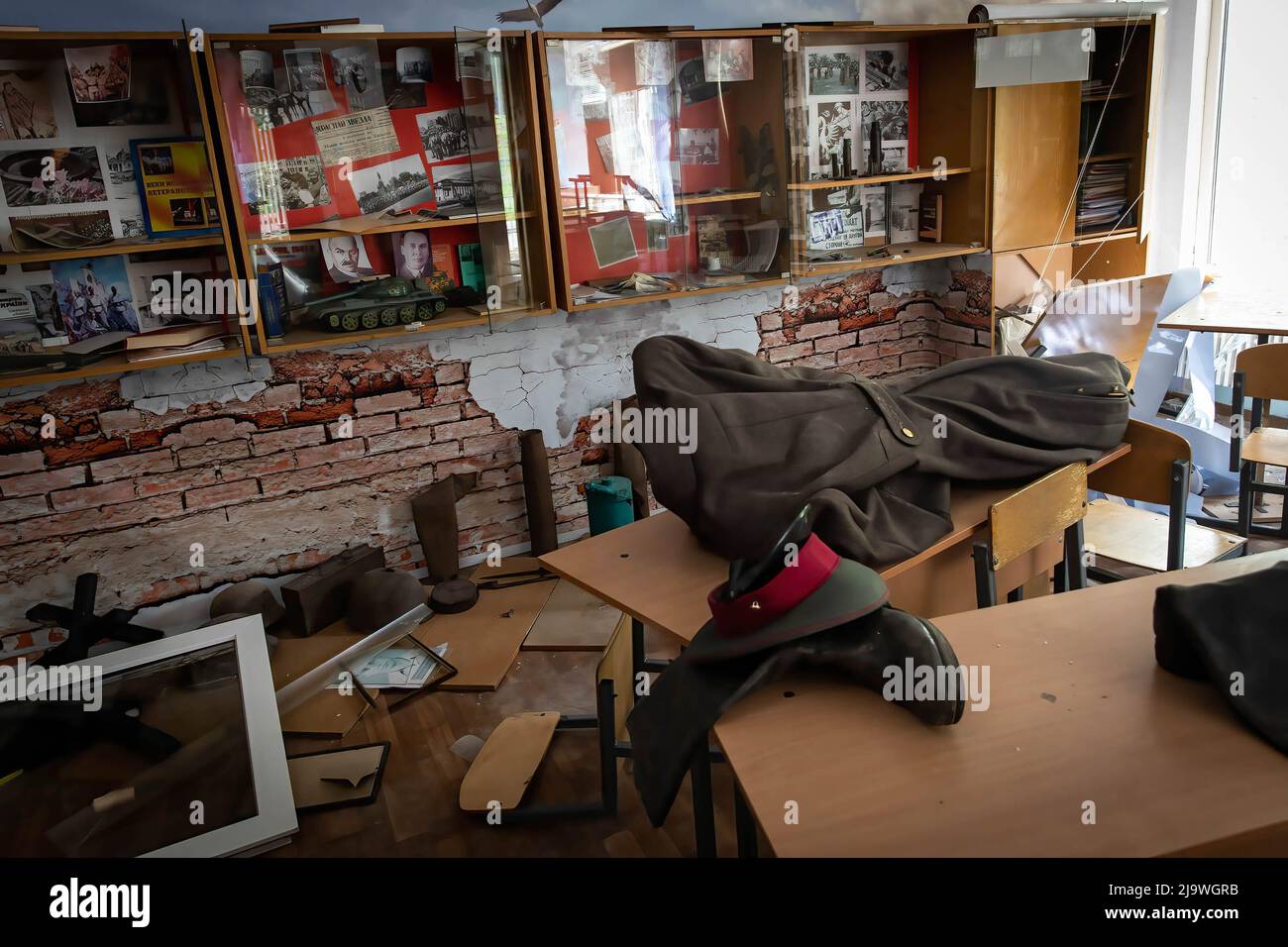 Destroyed classroom from war hi-res stock photography and images - Alamy