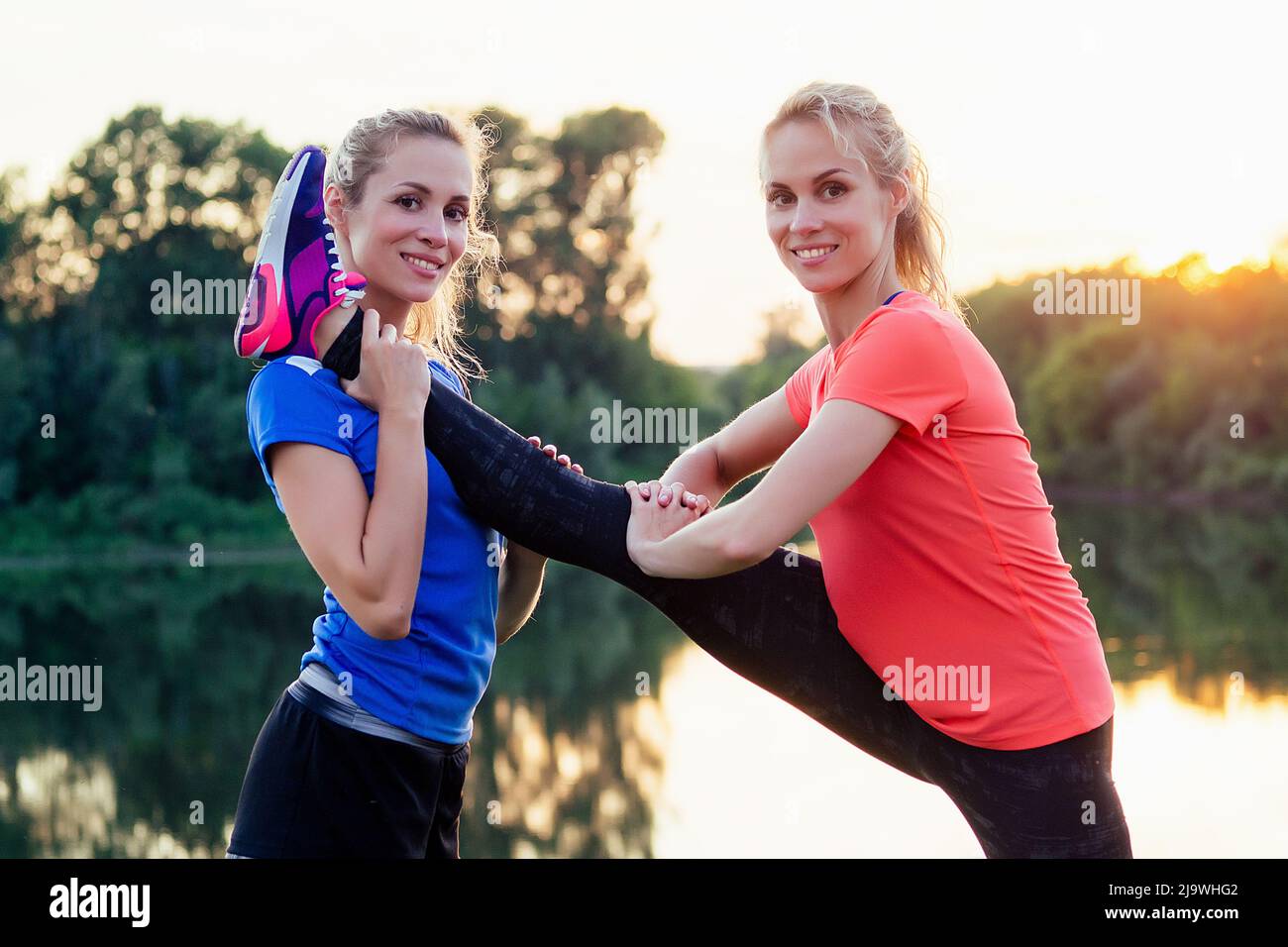 Twin sisters beach hi-res stock photography and images - Alamy