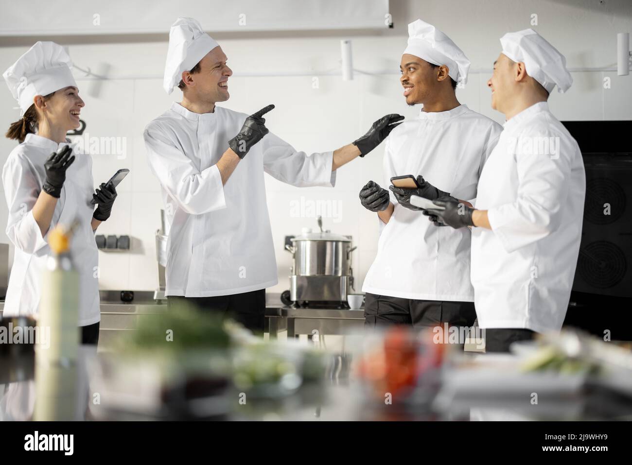 Talk woman chef hi-res stock photography and images - Alamy