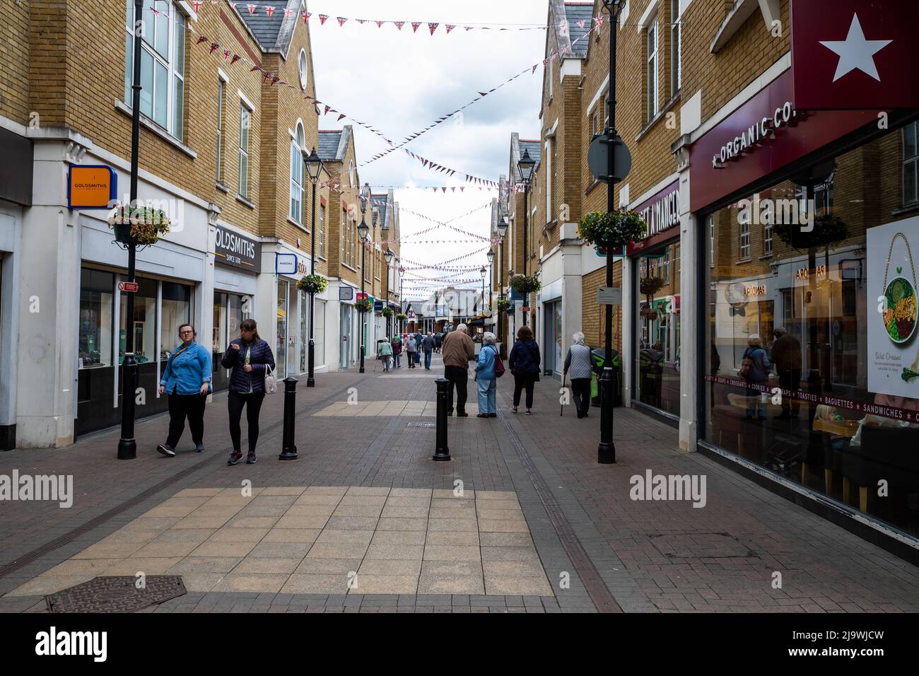 Staines high street hi-res stock photography and images - Alamy