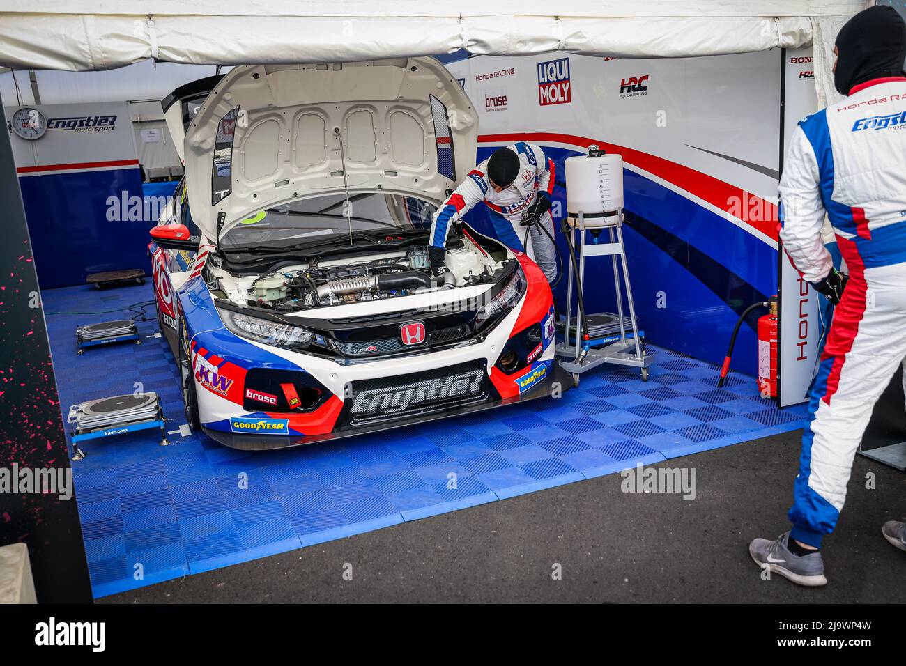 18 MONTEIRO Tiago (PRT,) LIQUI MOLY Engstler, Honda Civic Type R TCR ...