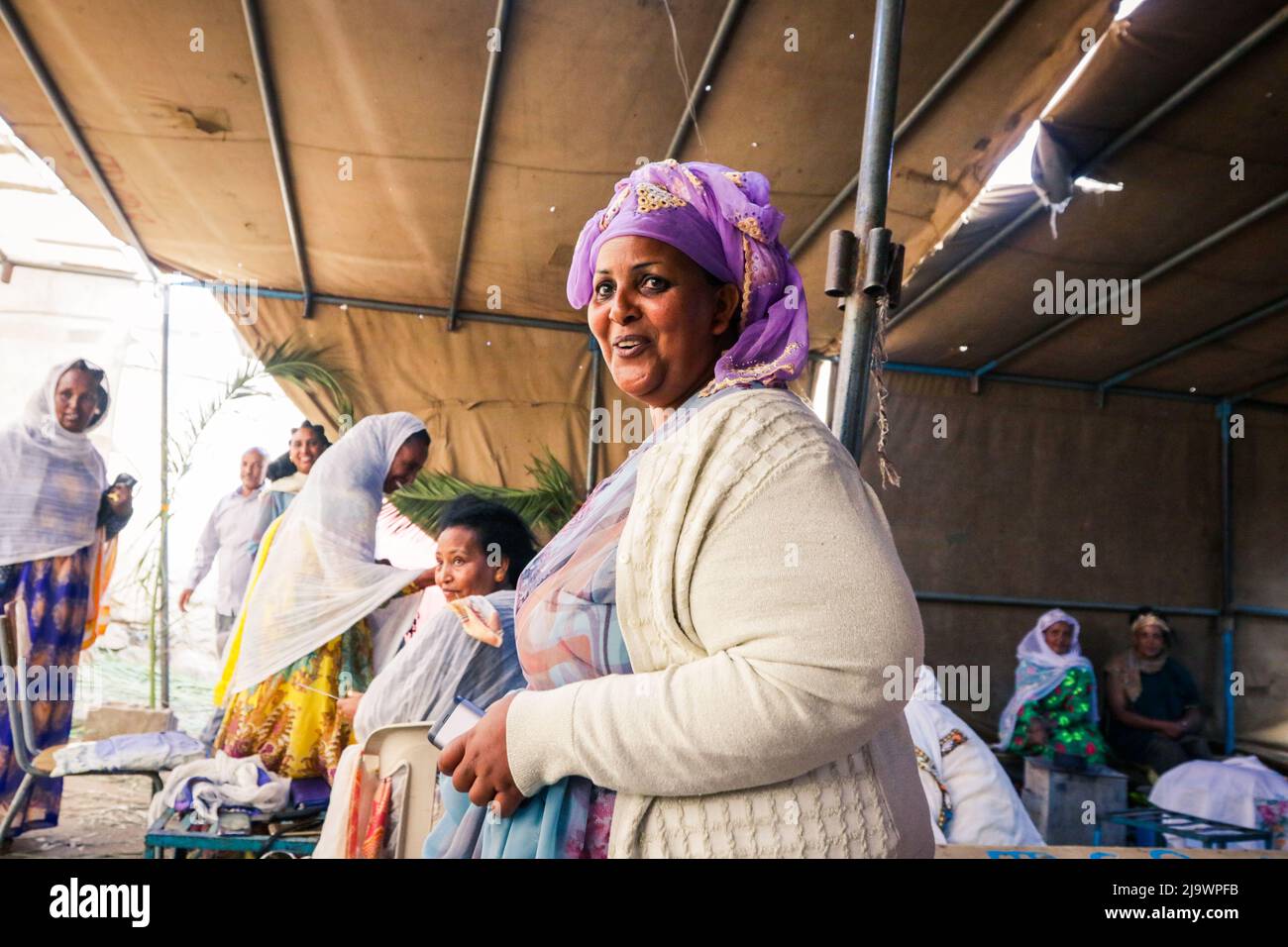 African tribe wedding hi-res stock photography and images - Alamy