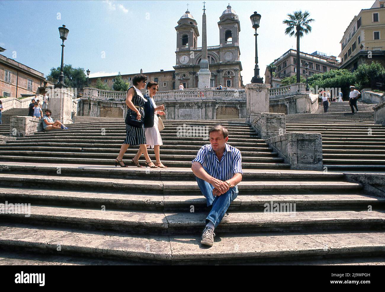 Anthony Hopkins in Rome 1984 Stock Photo - Alamy
