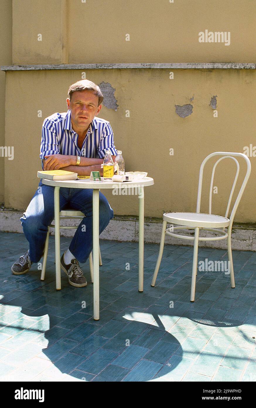 Anthony Hopkins in Rome 1984 Stock Photo - Alamy