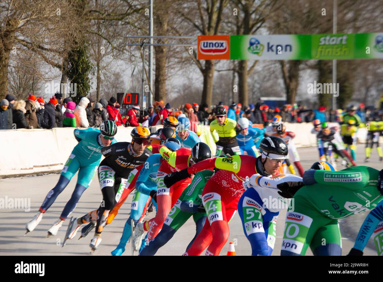 Marathon Ice speed skating on outdoor natural ice in Noordlaren in ...