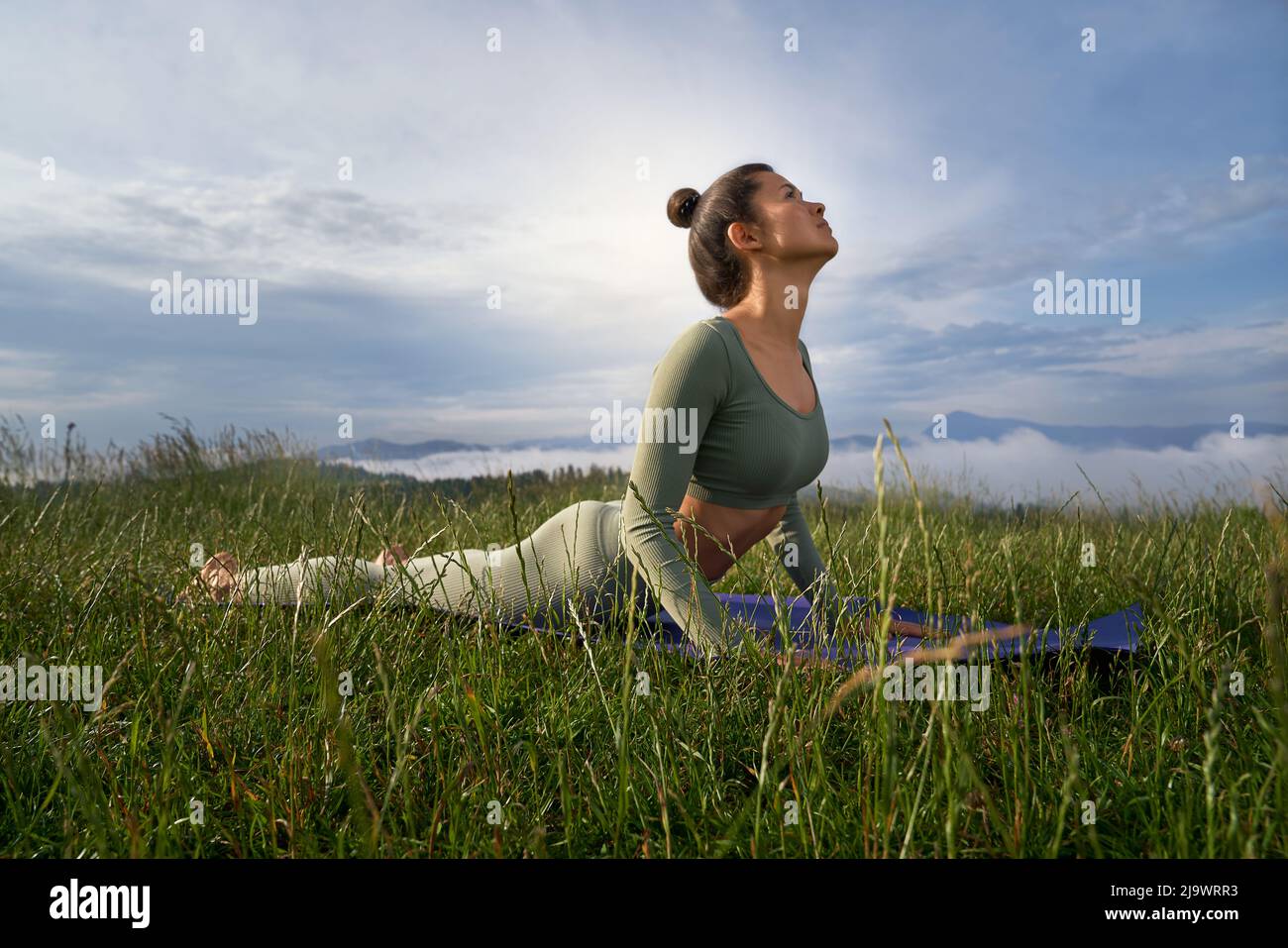 Namaskar hi-res stock photography and images - Alamy