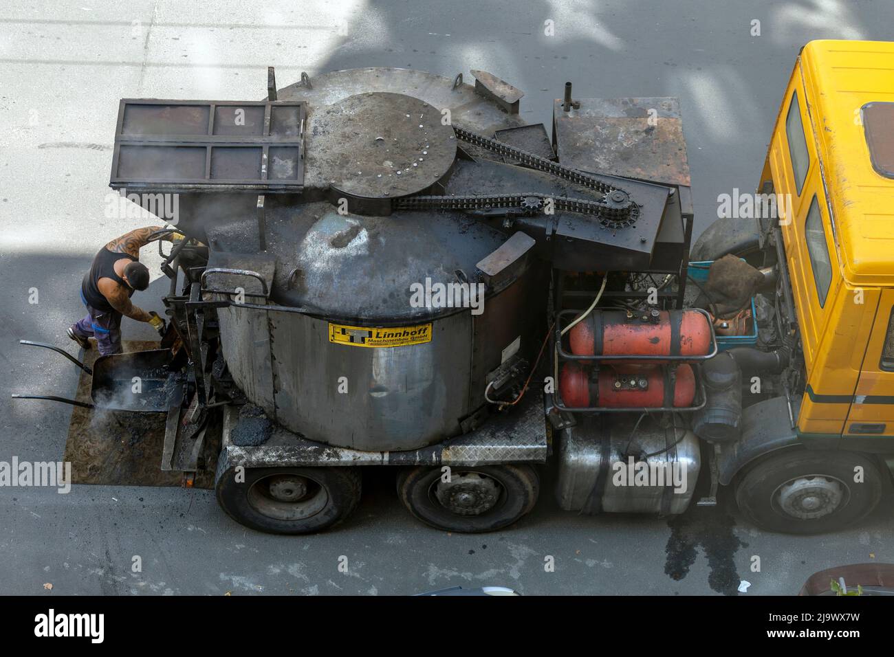 Hungary industry 2021 hi-res stock photography and images - Alamy