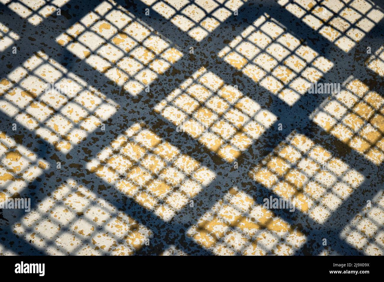 Grey metal grid on black hi-res stock photography and images - Alamy