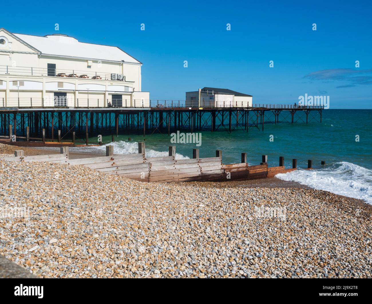 Shingle beach hi-res stock photography and images - Alamy
