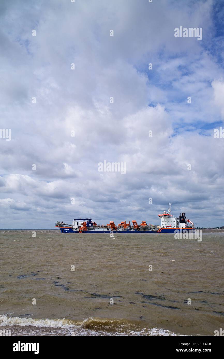 Rotterdam hopper dredger hi-res stock photography and images - Alamy