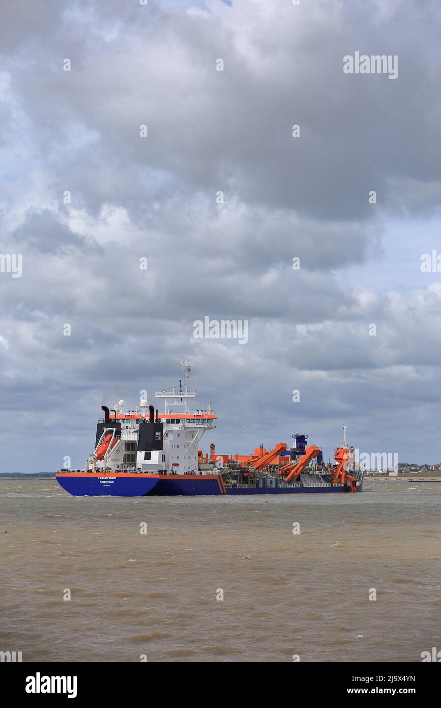 Rotterdam hopper dredger hi-res stock photography and images - Alamy