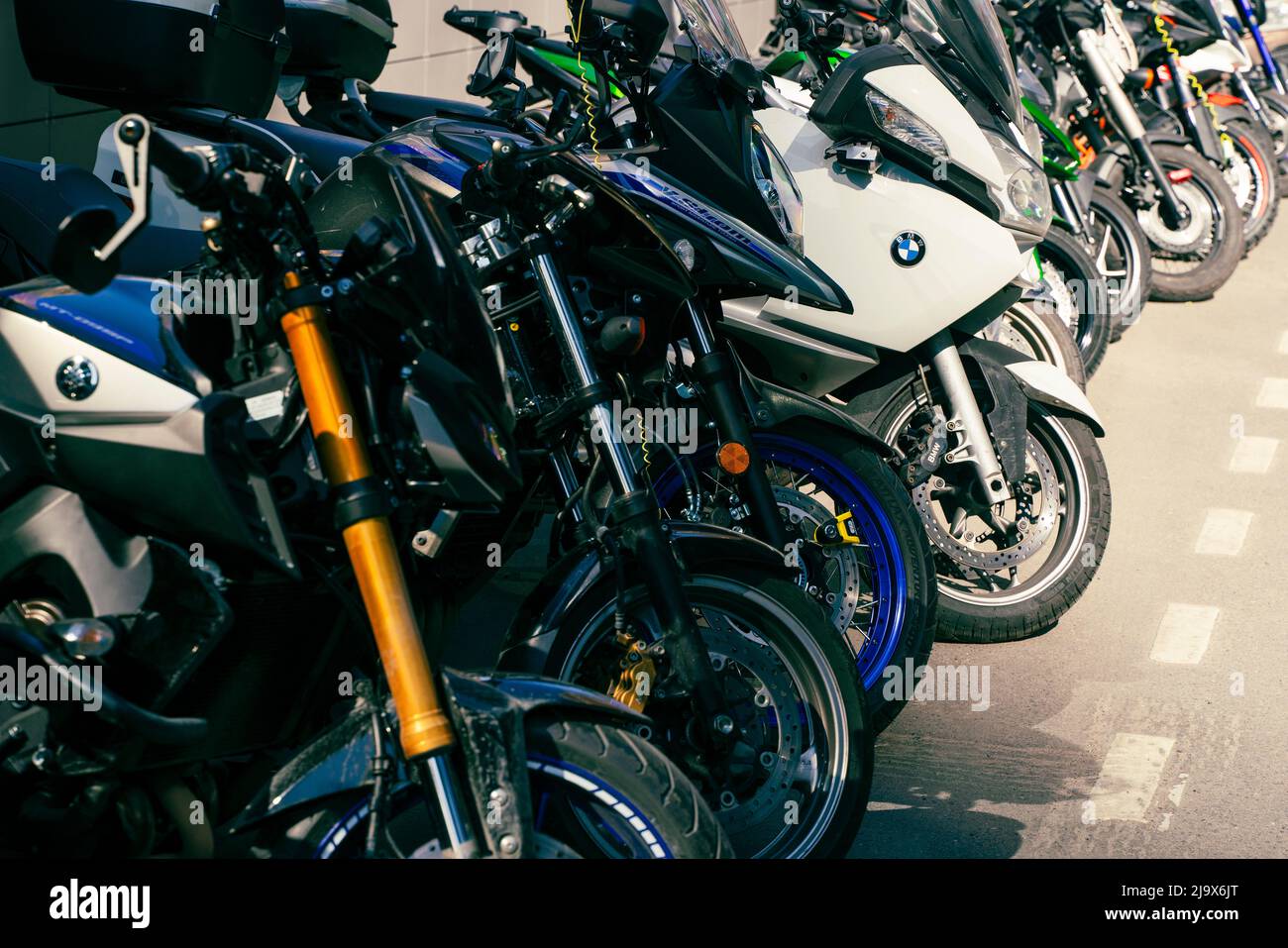 MOSCOW, RUSSIA - APRIL 18, 2022: Parking of motorbikes in the business ...