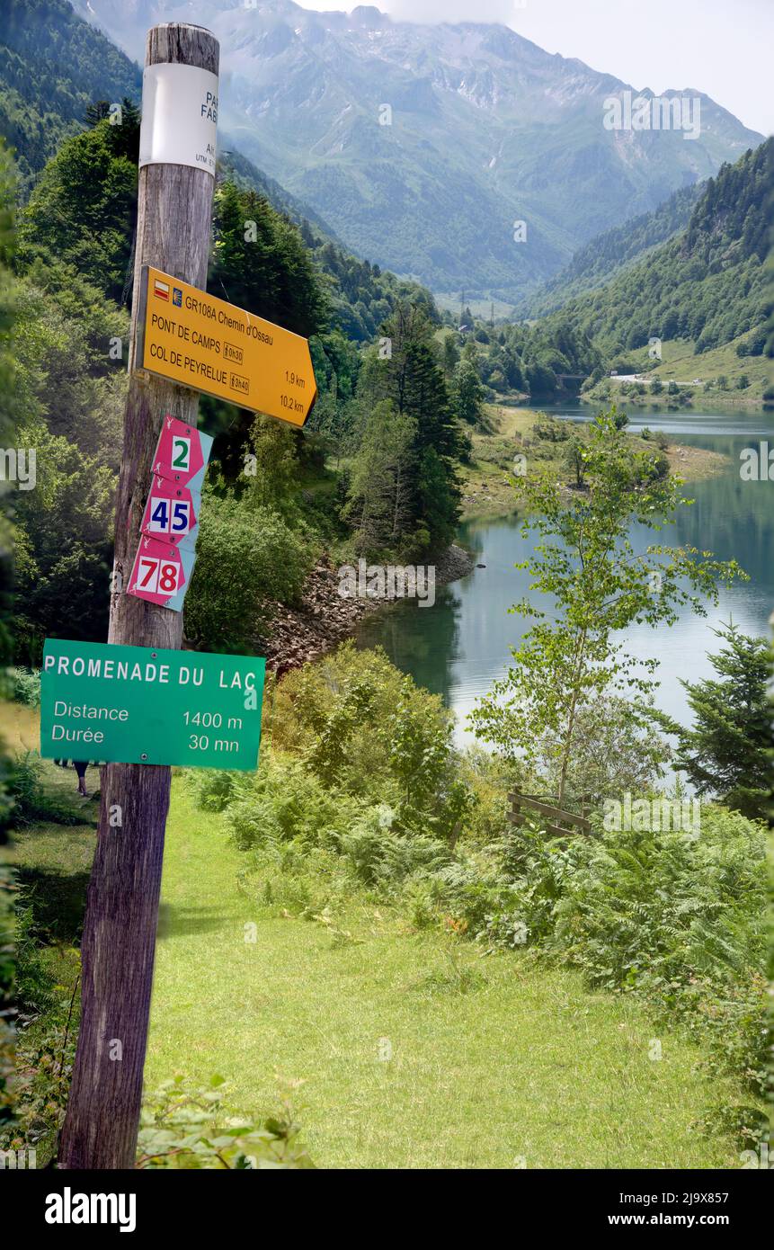 The alps pyrenees border hi-res stock photography and images - Alamy