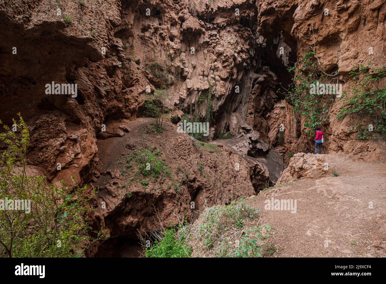 Imi N'Ifri natural bridge, Demnate, Atlas mountain range, morocco ...