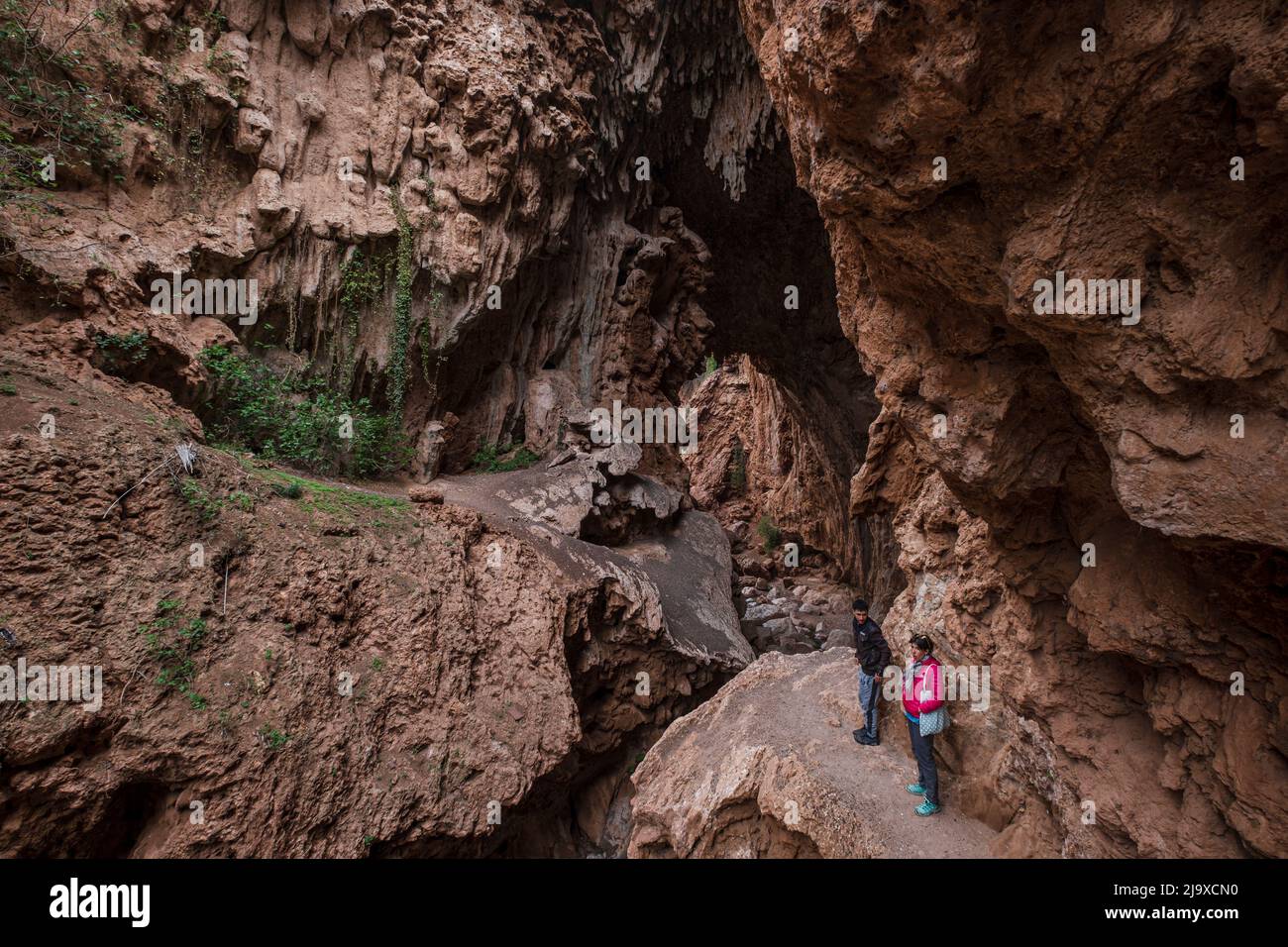 Imi N'Ifri natural bridge, Demnate, Atlas mountain range, morocco ...