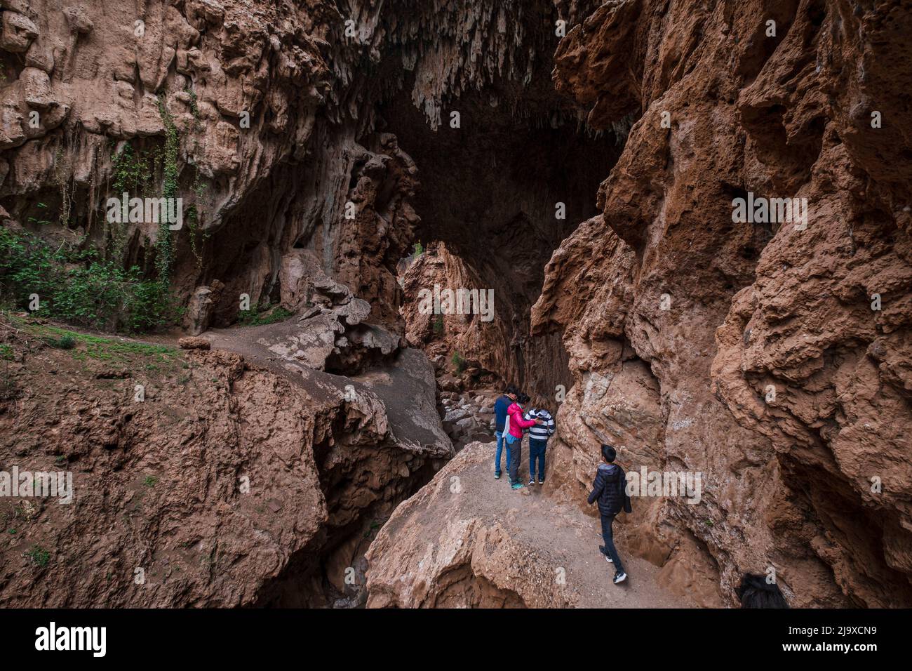 Imi N'Ifri natural bridge, Demnate, Atlas mountain range, morocco ...