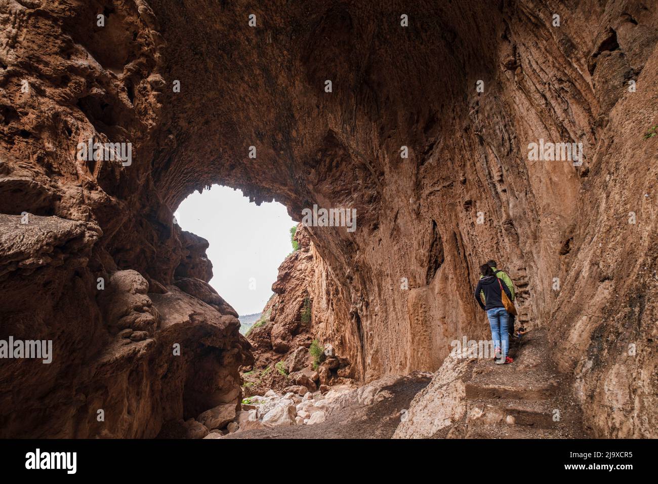 Imi N'Ifri natural bridge, Demnate, Atlas mountain range, morocco ...