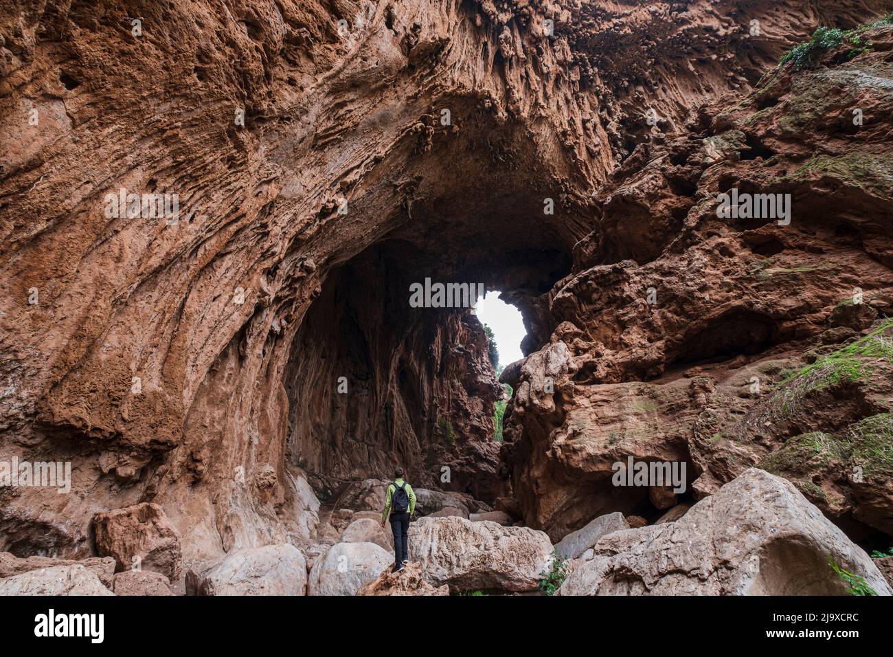 Imi N'Ifri natural bridge, Demnate, Atlas mountain range, morocco ...