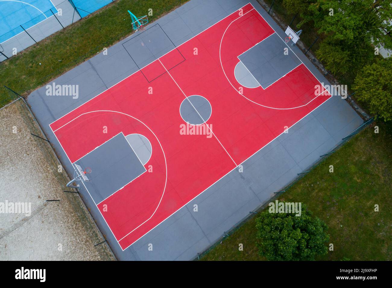 Drone aerial view of basketball court Stock Photo - Alamy