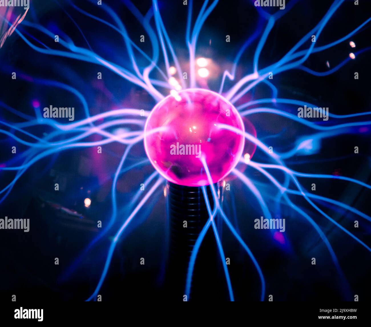 Plasma physics lab hi-res stock photography and images - Alamy