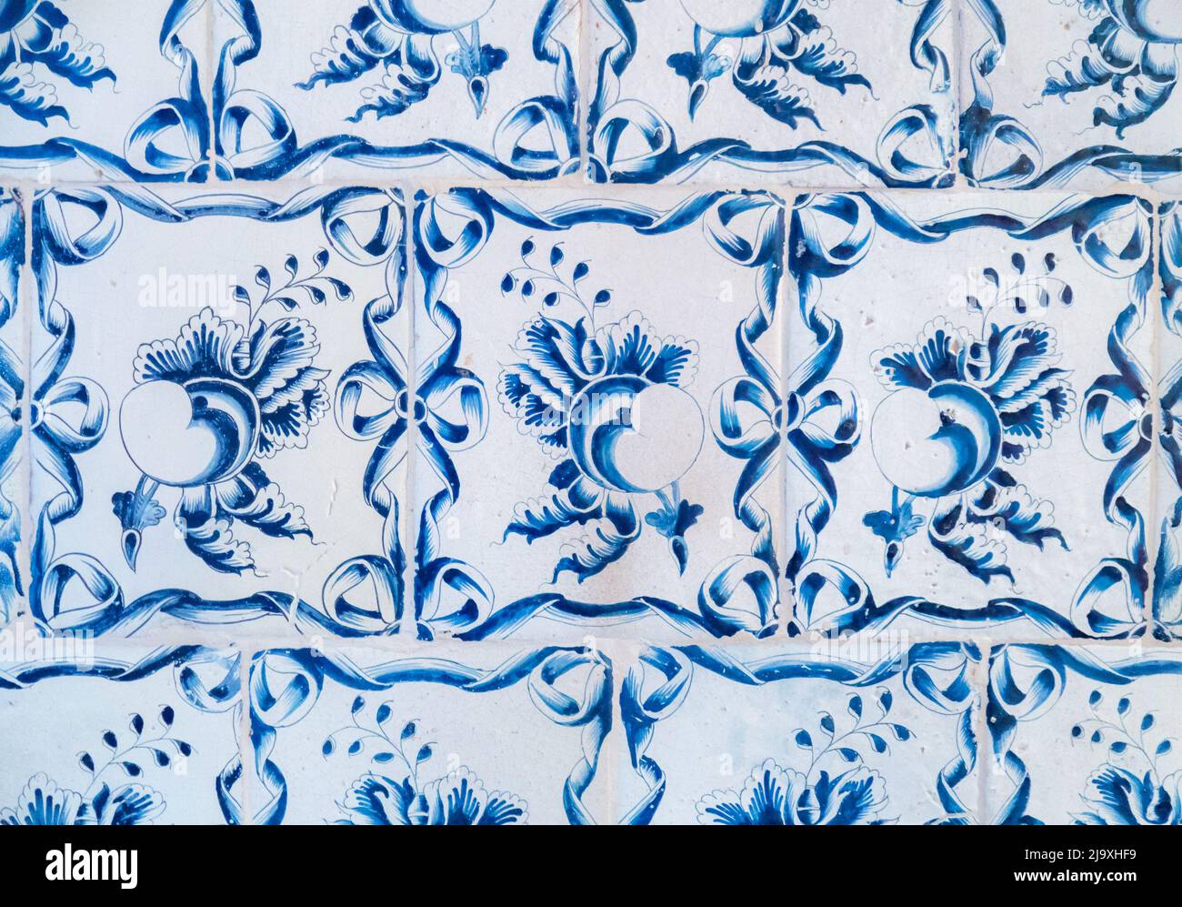 Blue ceramic tiles ornament pattern Stock Photo - Alamy