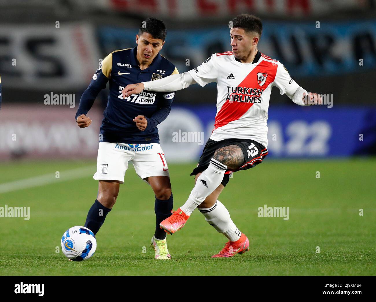 Enzo fernandez river hi-res stock photography and images - Alamy