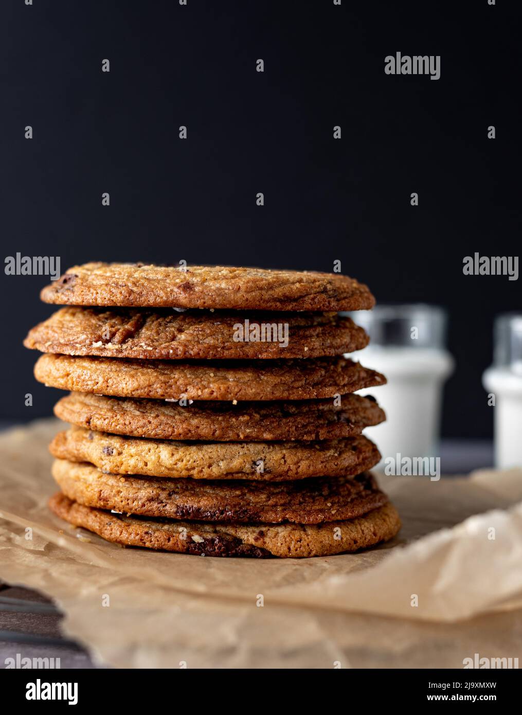 Stack of crispy chocolate chip cookies Stock Photo - Alamy