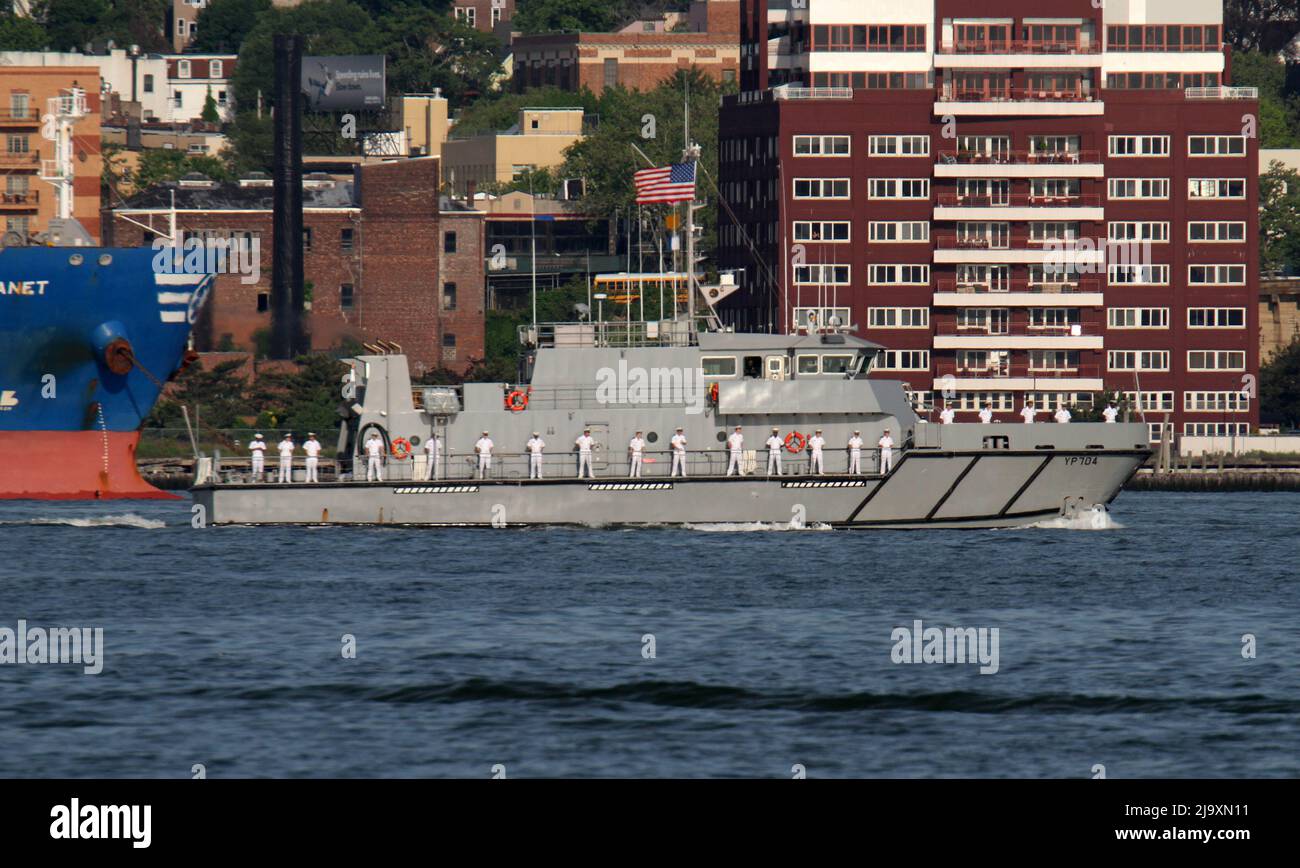 Yard patrol craft hi-res stock photography and images - Alamy