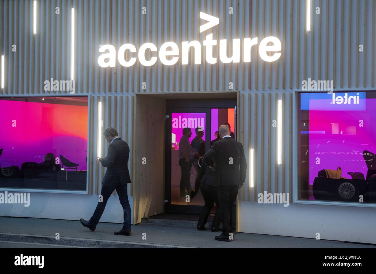 Accenture company hi-res stock photography and images - Alamy